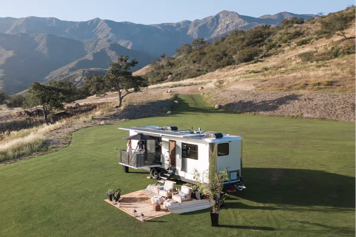 Top Features to Look for When Buying an Off-Grid RV - Tekedia