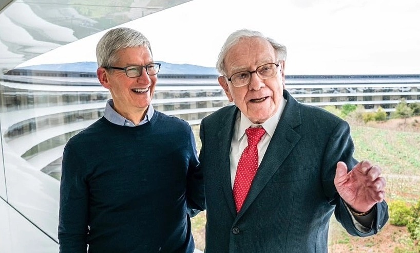 Warren Buffett Hails Tim Cook as ‘One-of-a-Kind’ Leader After Major ...